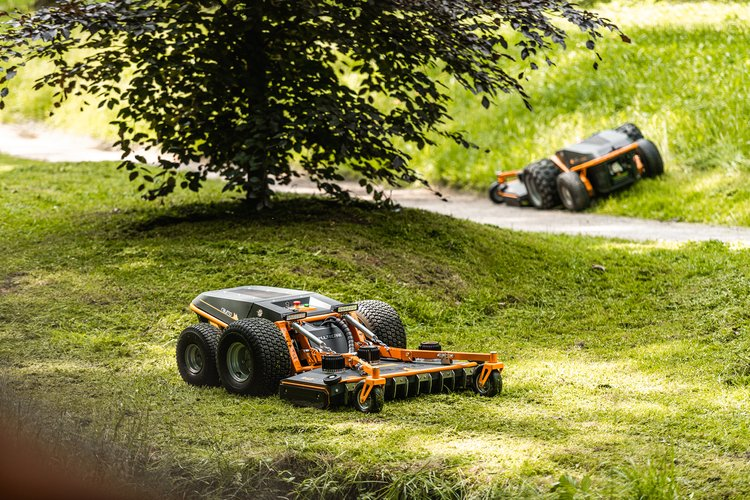 Raymo Remote Control Lawn Mowers | Robot Mowers Australia