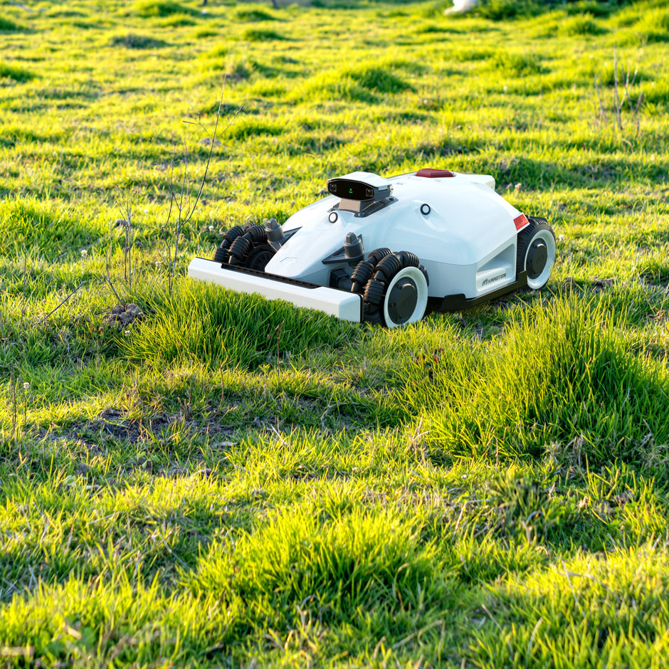 Robot Mowers & Garden Tools SALE – Shop Online Now – Robot Mowers Australia